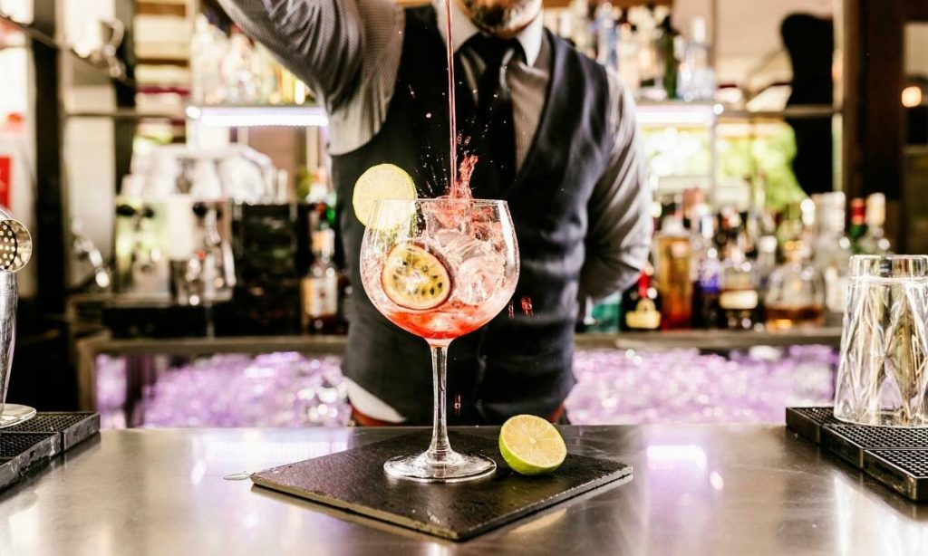 Apa Itu Cocktail? Pemahaman, Jenis, Dan Fungsinya - Harto Trans